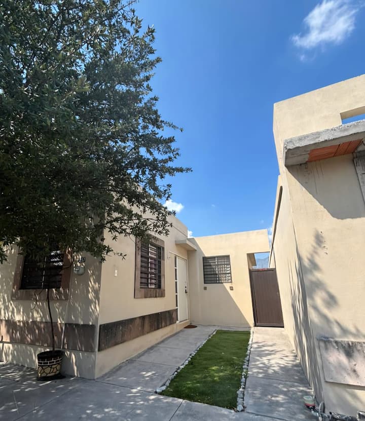 Casa En Santa María, García - México