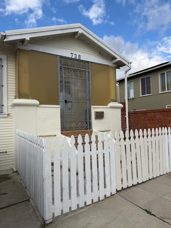 Joyful Home - Pacífica, CA