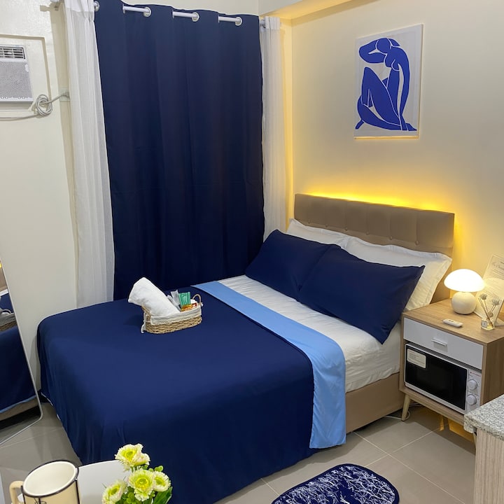 Cubao•araneta•edsa•cookingset•wifi•55"tv•10"bed - Cuba