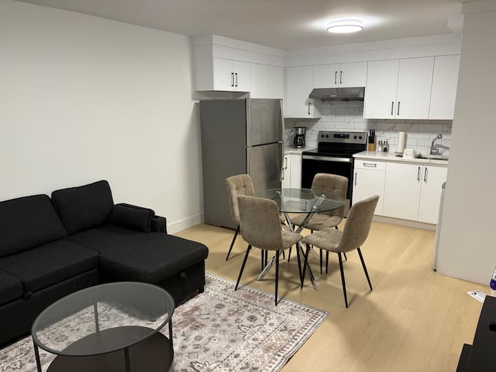 Elegant Private Suite Langley - Langley