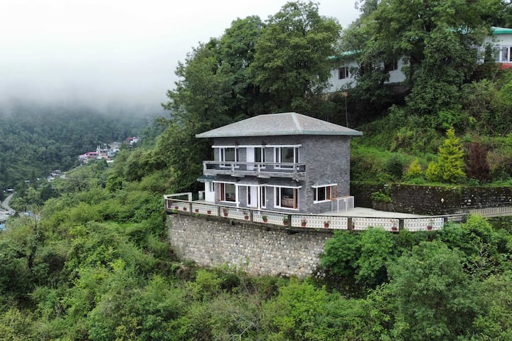 Mussoorie | 3br W/ Views & Bbq @ Mountain Whispers - Mussoorie