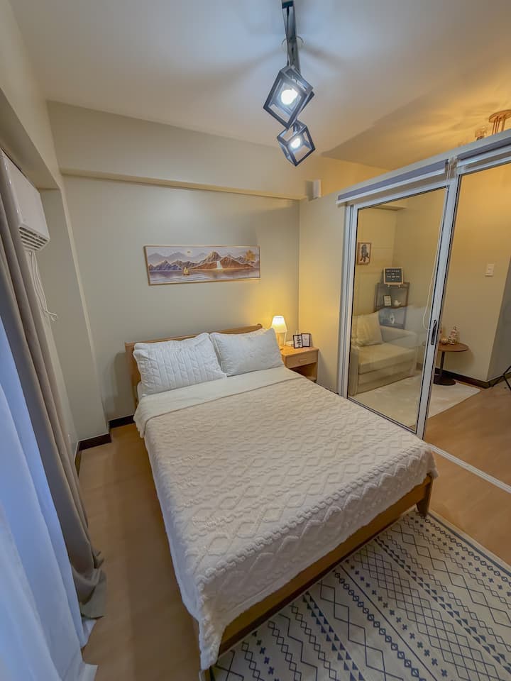 The Zen Pad: Fast Wifi + Mall Access + Nlex Access - Malabon