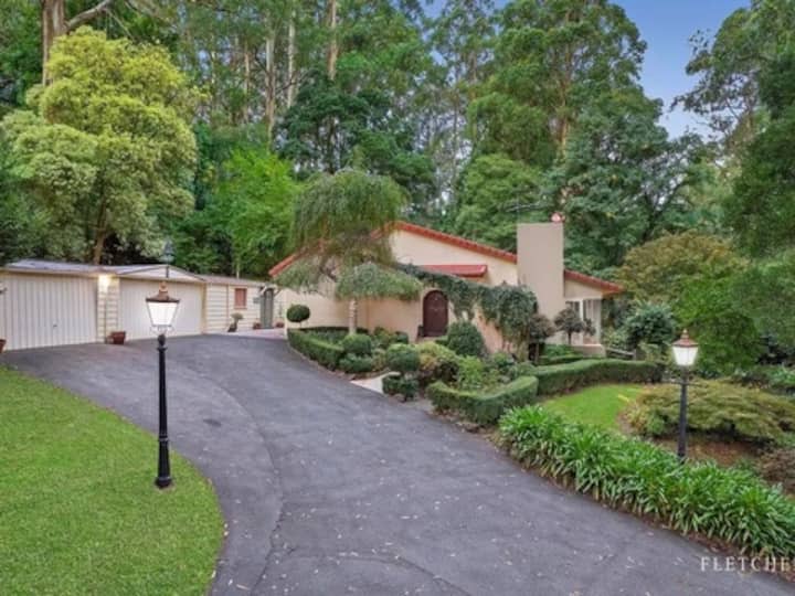 Idaway Retreat - Lilydale