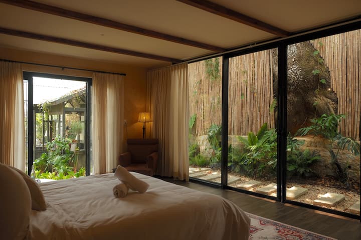 "Say Room" - 40m2 - 2 Mặt View Sân Vườn. - Dalat