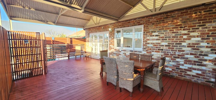 Character Home: Affordable & Central - Western Australia