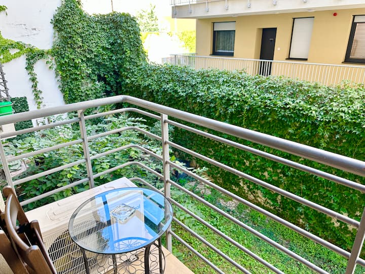 Deluxe 1 Bedroom Apartment W Balcony By Prime Stay - Boedapest