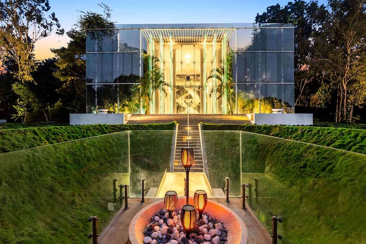 Glass Villa - The Crystal Hall - Bengaluru