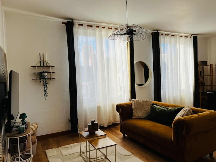 Spacieux Duplex 4 Chambres Au Cœur Du Centre-ville - Vierzon