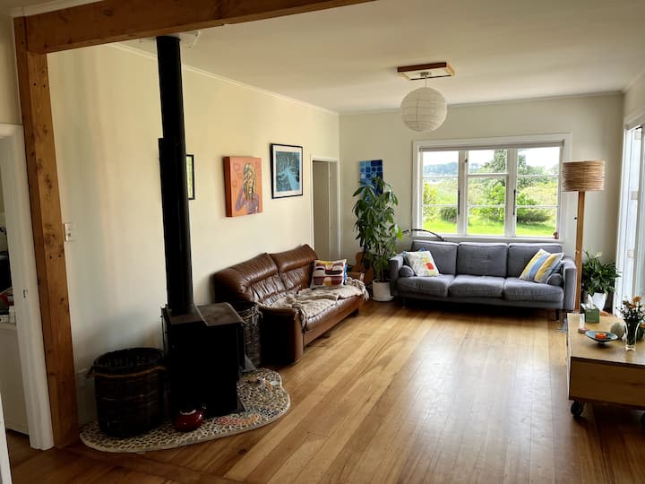 Charming Coastal Home Magical Outdoor Spaces - Mangawhai