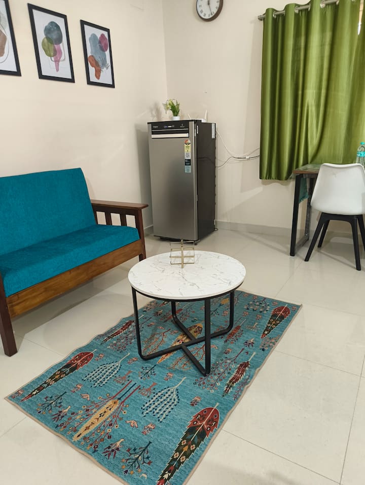 Neem Stay|privatestudio|20minsairport|pallikaranai - Chennai