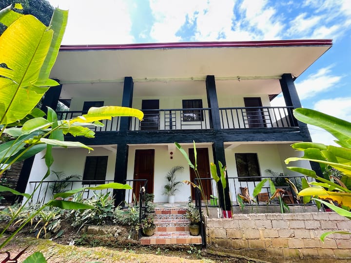 Paradiso Transient: Cozy Stay Near Nature. -