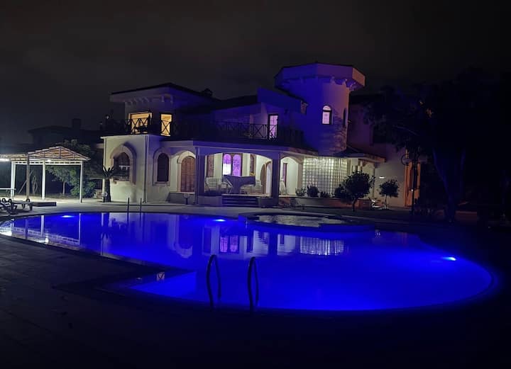 Cyprus Palace - 4 Bedroom - ÇAtalköy - Cypern
