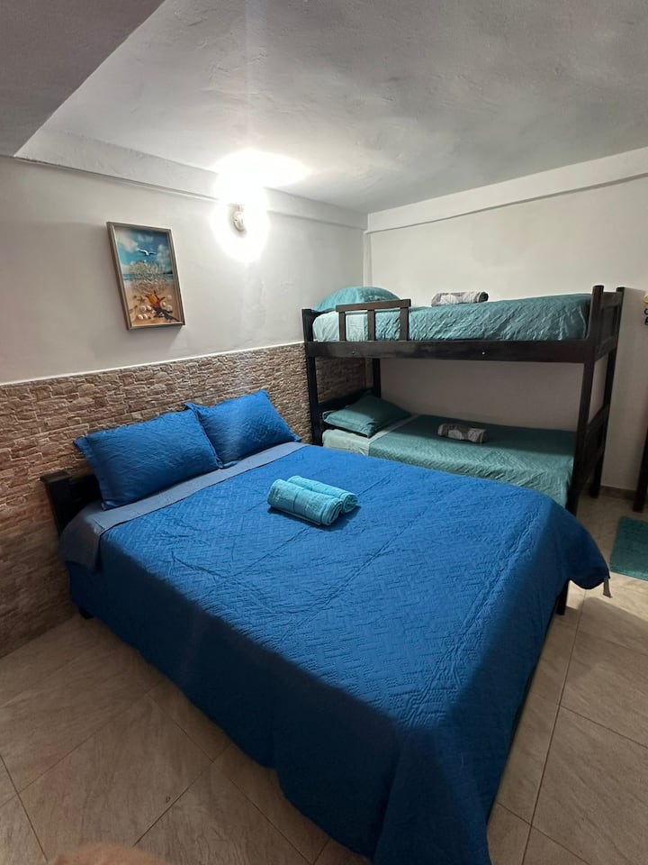 Habitación 102 Cuádruple - San Andrés