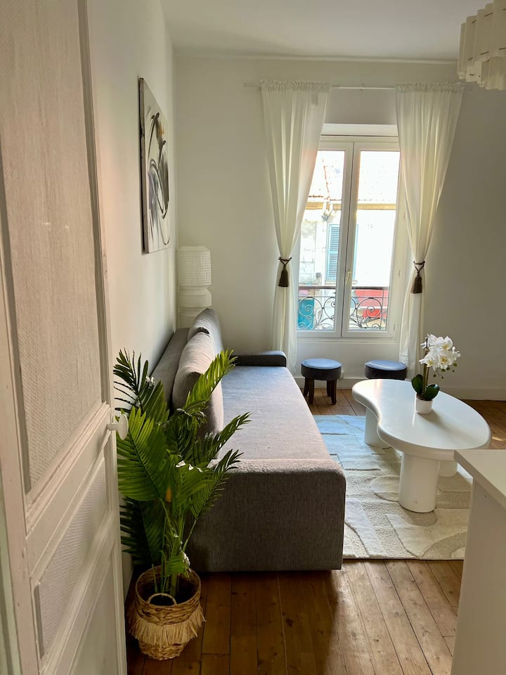 Appartement Lumineux Et Cosy Et Confort, Assuré - Aubervilliers