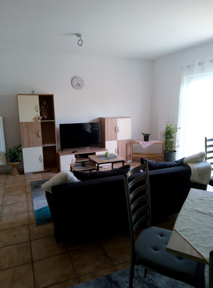 Appartment Mit Terrasse-2 Zimmer - Saarlouis