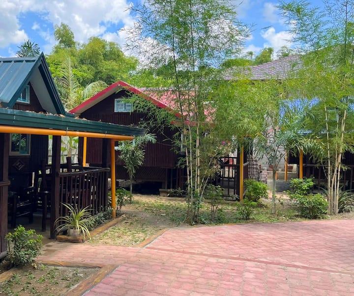 Guest House In Villasis, Pangasinan- Kubo Unit - Rosales