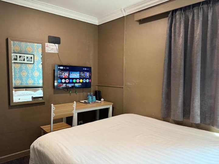 Standard Double Room In Bugis - Bukit Merah