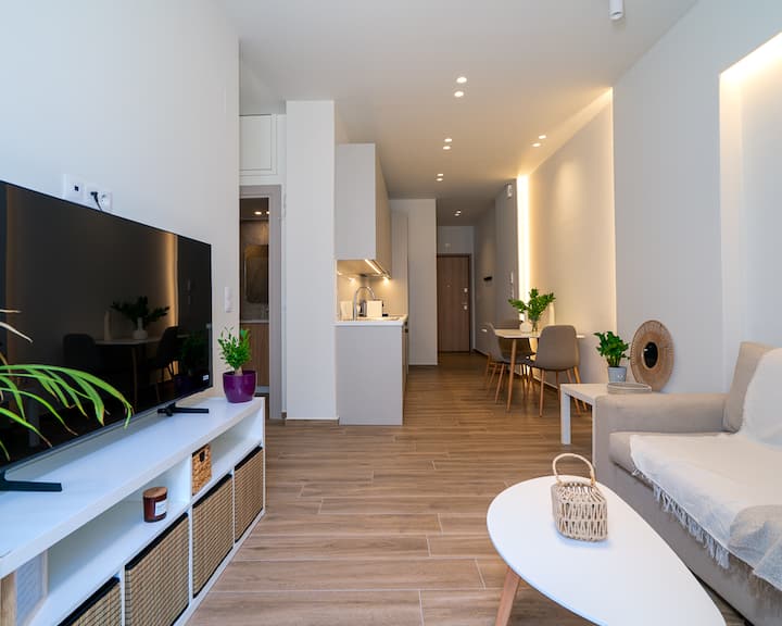 Home-away-from-home Patio Apartment - Héraklion