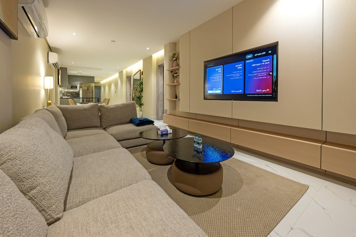 شقة فاخرة بإطلالة بحيرة قرب جسر البحرين3br Luxury - Dammam
