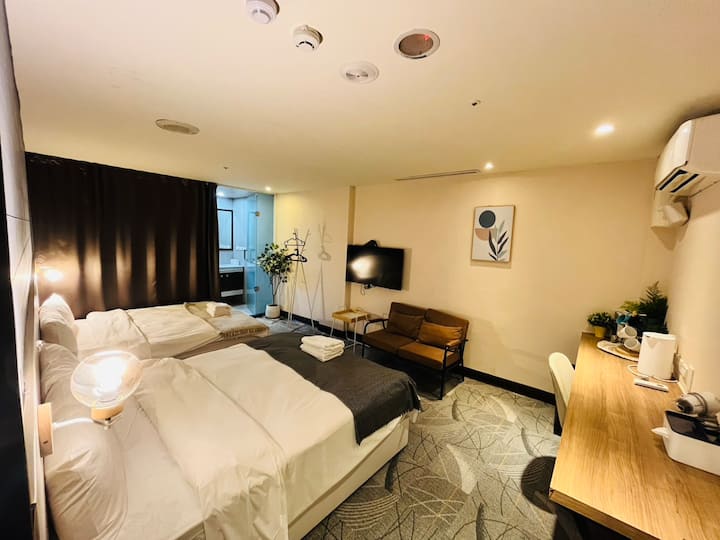 Leisure Four | Taipei  18 | Near Mrt Ximen - Taipei City