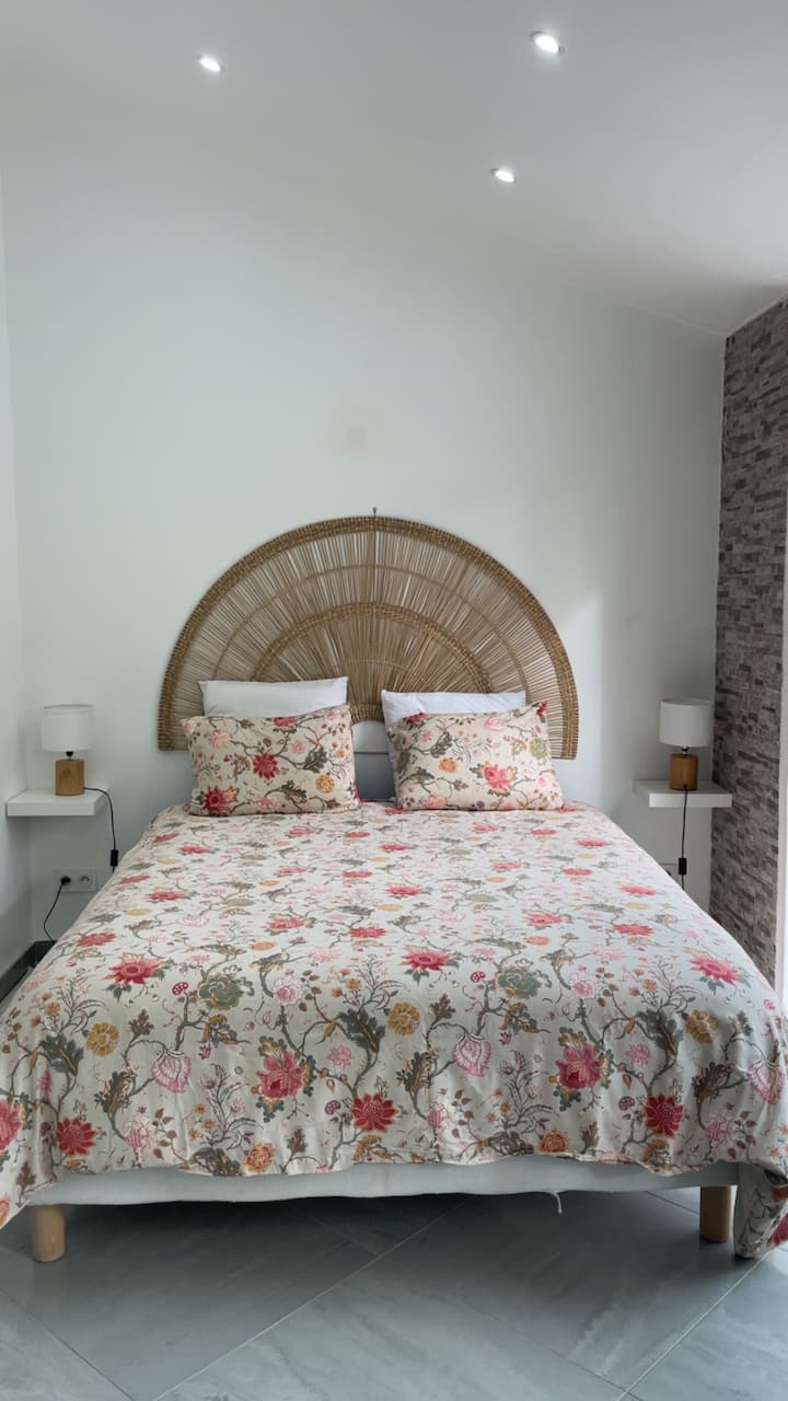 Studio Cosy Terrasse, Jardin, Wifi Netflix - Saclay