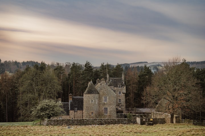 Lovingly Restored Castle In The Scottish Borders - Jedburgh