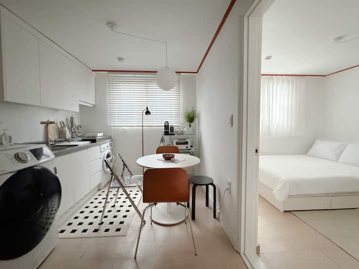 [2월특가] 감성있는 아늑한 집•구의역 도보 7분 • 잠실•성수•건대입구•홍대 - Guri