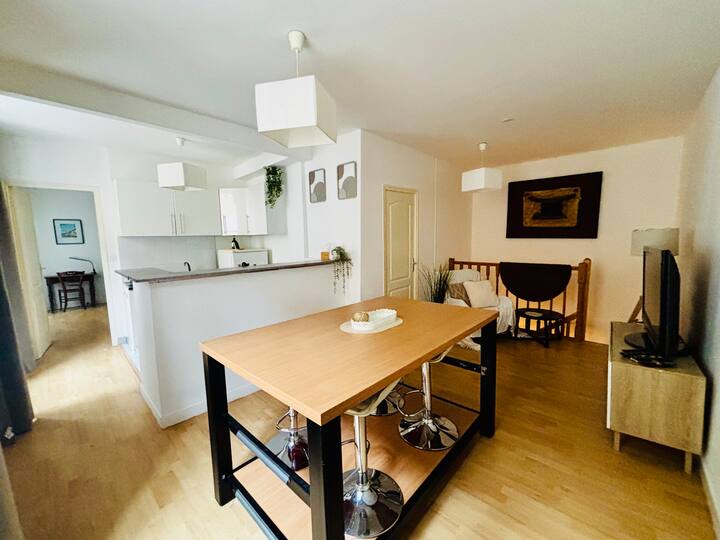 Coeur De Ville - Spacieux - 2 Chambres - Angoulême