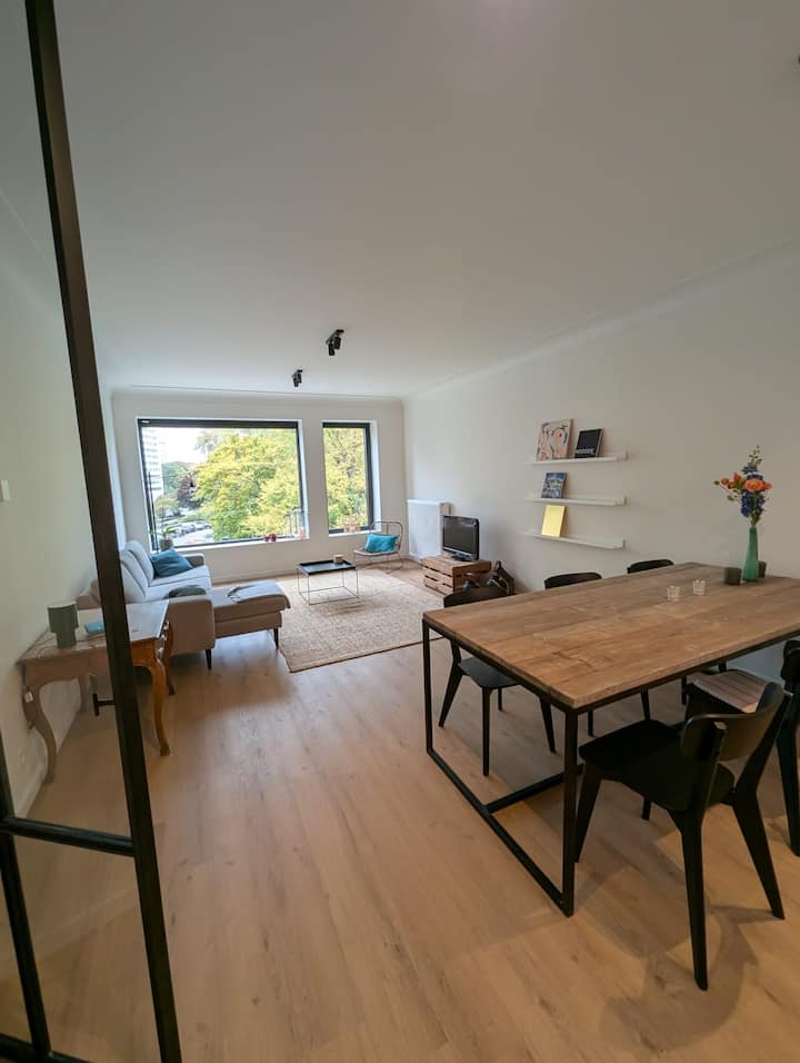 Heerlijk Familie Appartement Of Werken Vlakbij Uza - Kontich