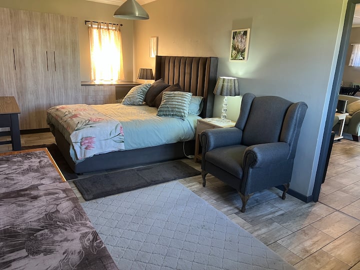 Protea Cottage. Agri Tourism - Equestrian Stud. - Wilderness