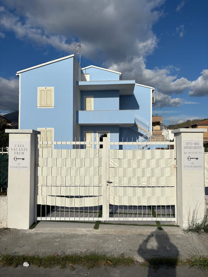 Casa Vacanza Frem E Una Struttura Adatta Famiglie - Praia a Mare