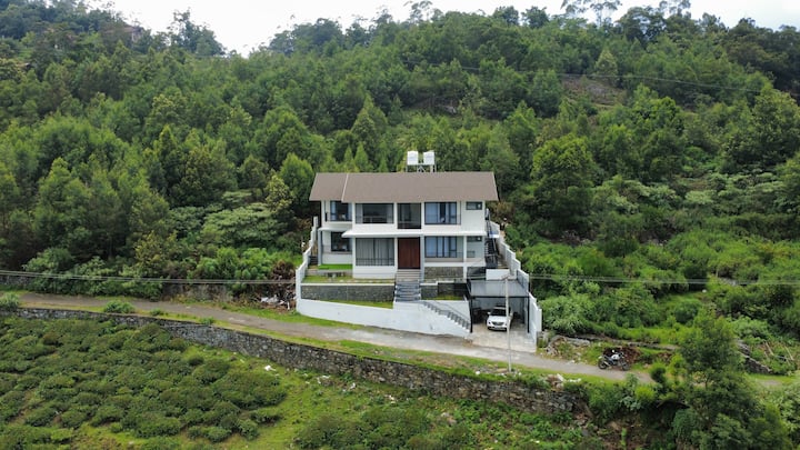 Misty Breeze 4bhk Premium Private Villa - Coonoor