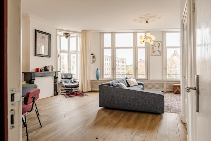 Spacious City Center Rooftop Apartment - Amsterdam