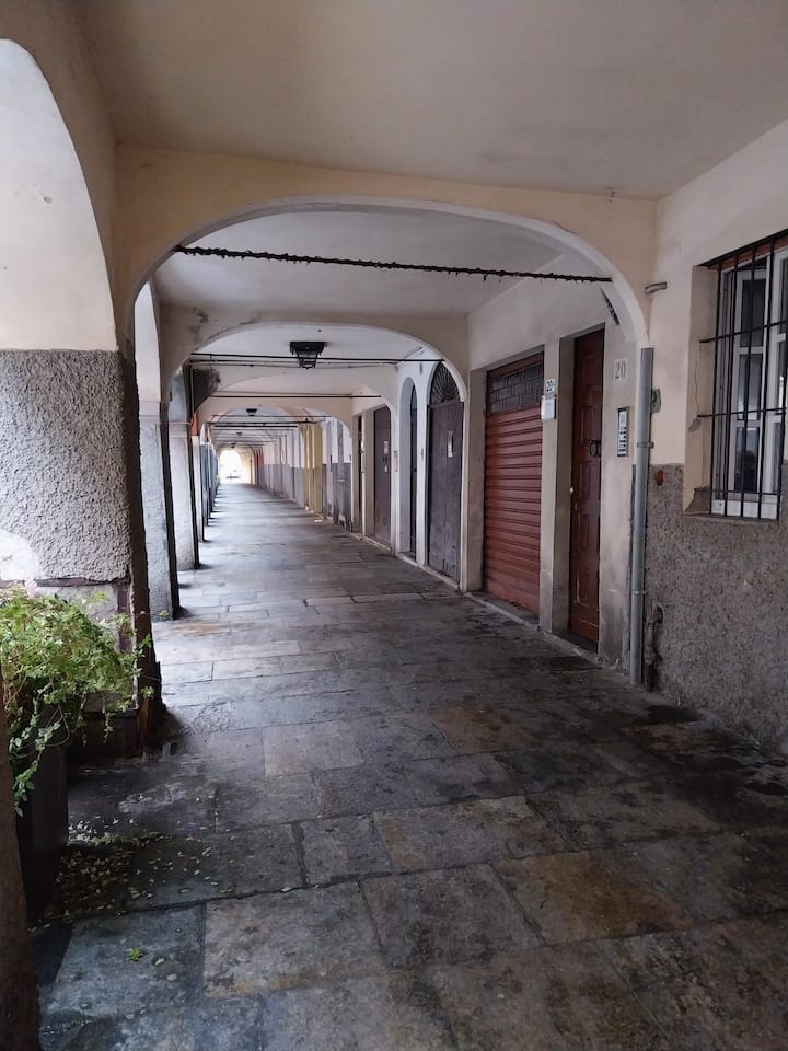 Moderno Bilocale Al Piano Terra In Centro Storico - Parma