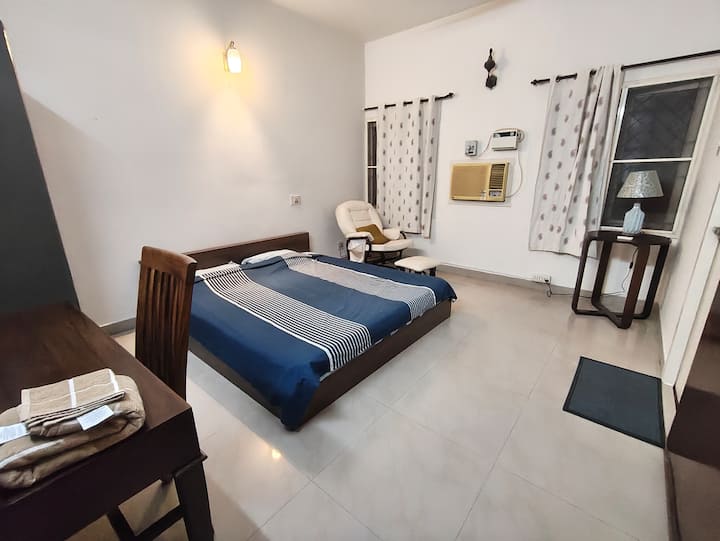 Ground Floor Affordable Room Nungambakkam - Chennai
