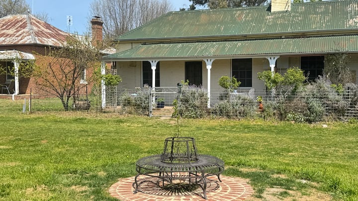 Historic Charm Meets Modern Amenities In Cbd Yass - Yass