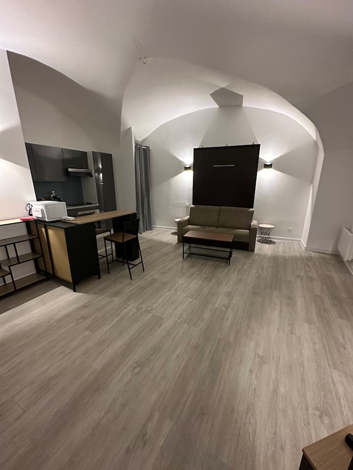 Appartement Studio Centre Ville - Bagnols-sur-Cèze