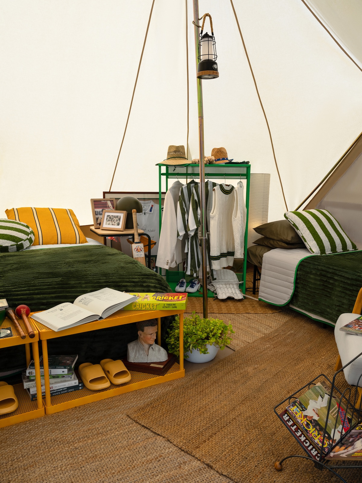 Stay at the WACA for The Ashes with Mike Hussey - Airbnb