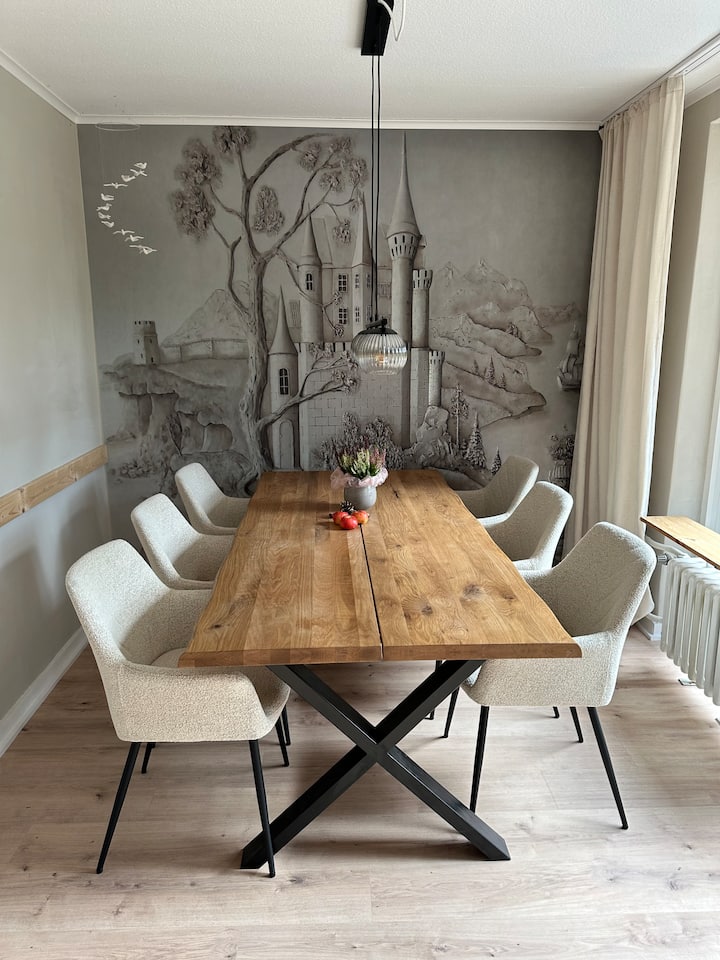 80qm Märchenhafte Ferienwohnung
Aschenputtel - Cassel, Allemagne