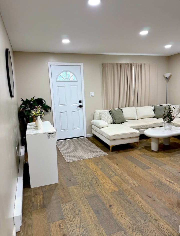 Modern Home, King Bed, Fishing, Hiking, Minibar. - Old Forge, PA