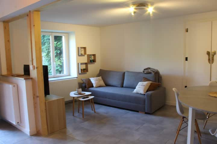 Le Coin Des Vignes, Gîte Cosy Au Cœur Du Jura - Lons-le-Saunier