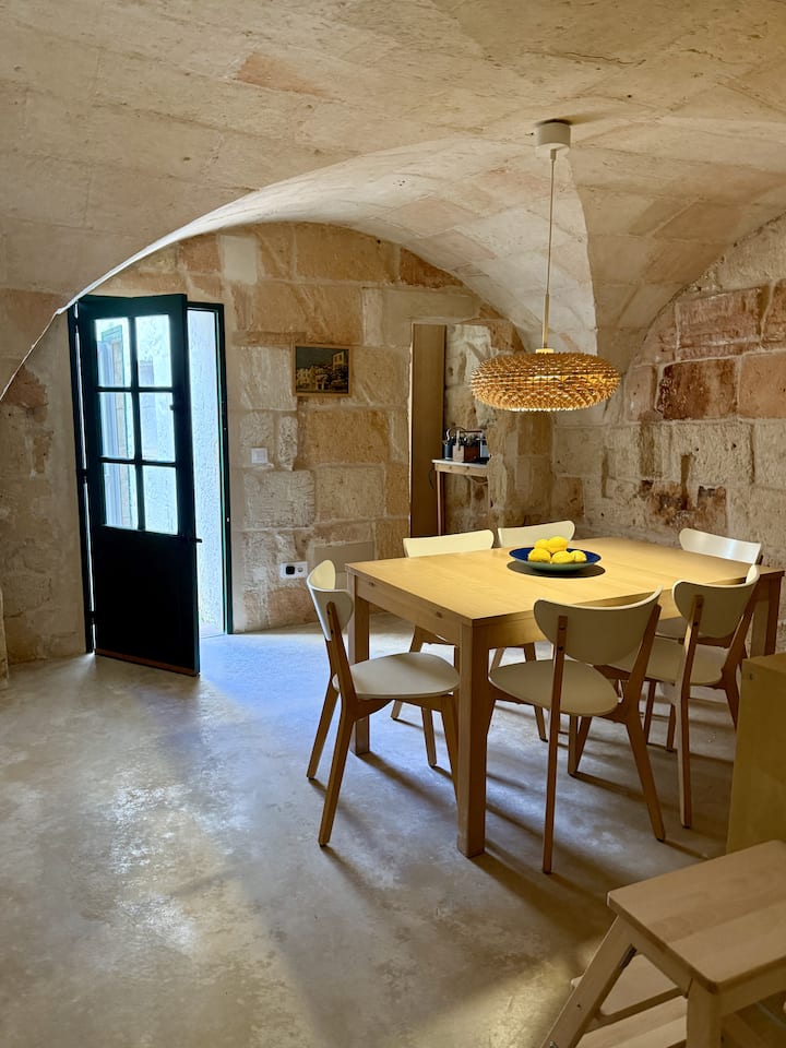 Hidden Quiet House In Old Town - Menorca
