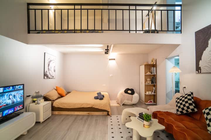 Căn Hộ ấM Cúng/yên Tĩnh/ 5’ đếN Hồ - Hanói