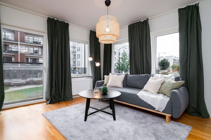 Modern Lägenhet I Trevliga Ladugårdsängen - Örebro