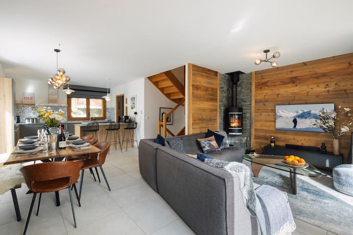 Chalet La Faon - Central Morzine, Sleeps 9 - Avoriaz