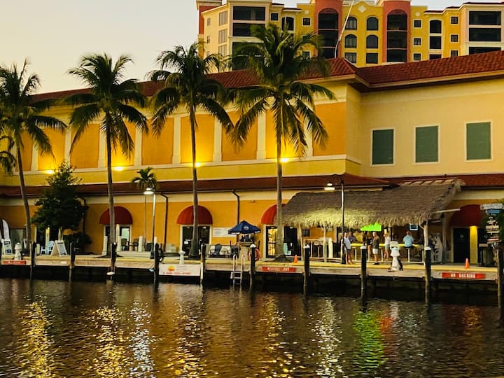Marina Harbour's Villa - Punta Rassa, FL