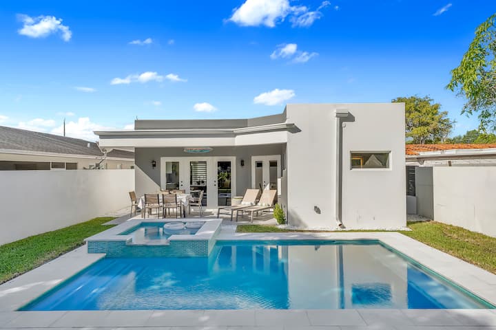 Family Oasis With Private Pool Near Coral Gables - The Bahamas