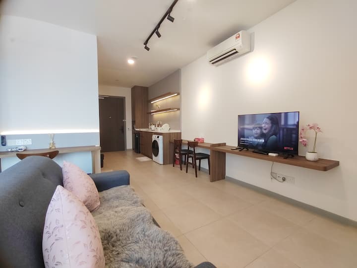 Deluxe 2br Sea View | Washerdryer | 22 Macalisterz - Penang