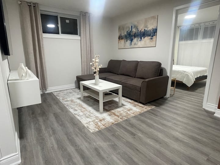 2 Bedroom Apartment - Brampton
