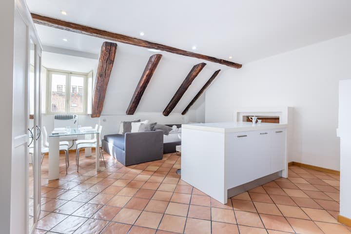 Hostdomus - Mille Studio - Turin